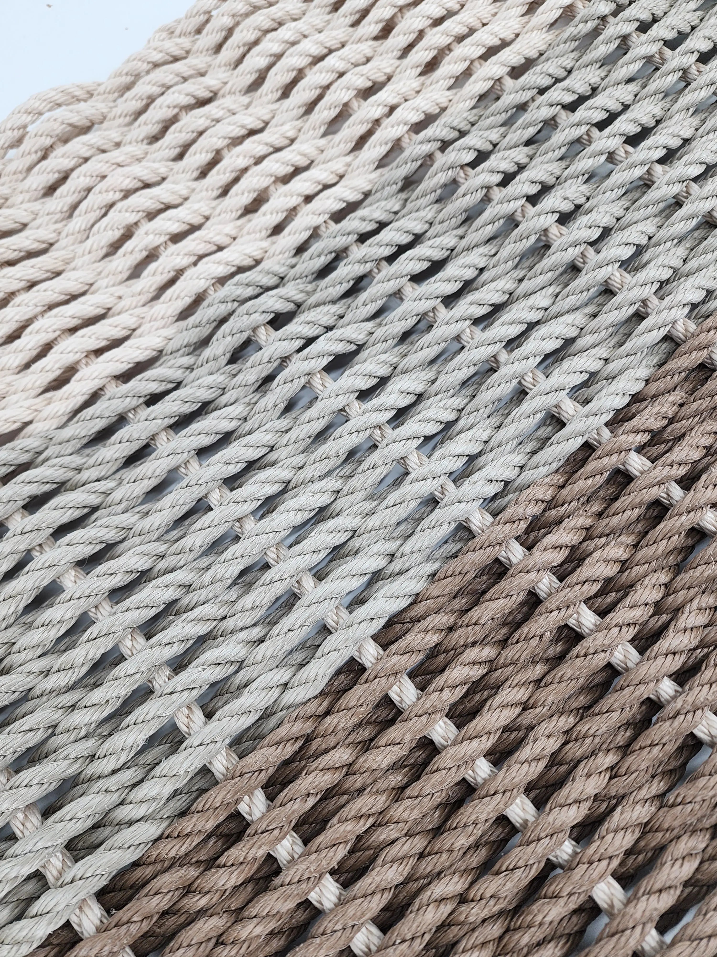 Ombre Rope Mat made with Lobster Rope Brown & Tan – Little Salty Rope